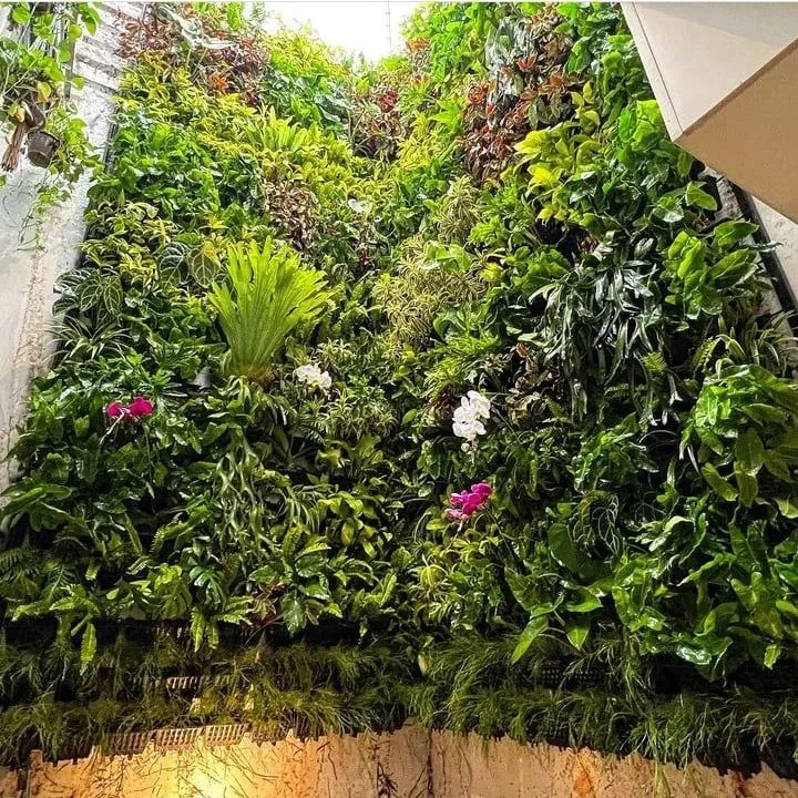 Contoh Gambar Desain Taman Vertical Garden - Detail Artikel