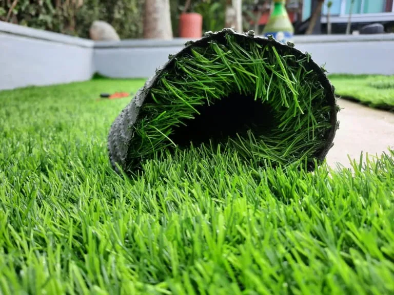 Jual Rumput Sintetis Kualitas Terbaik - Rumput Swiss dan Rumput Mini ...